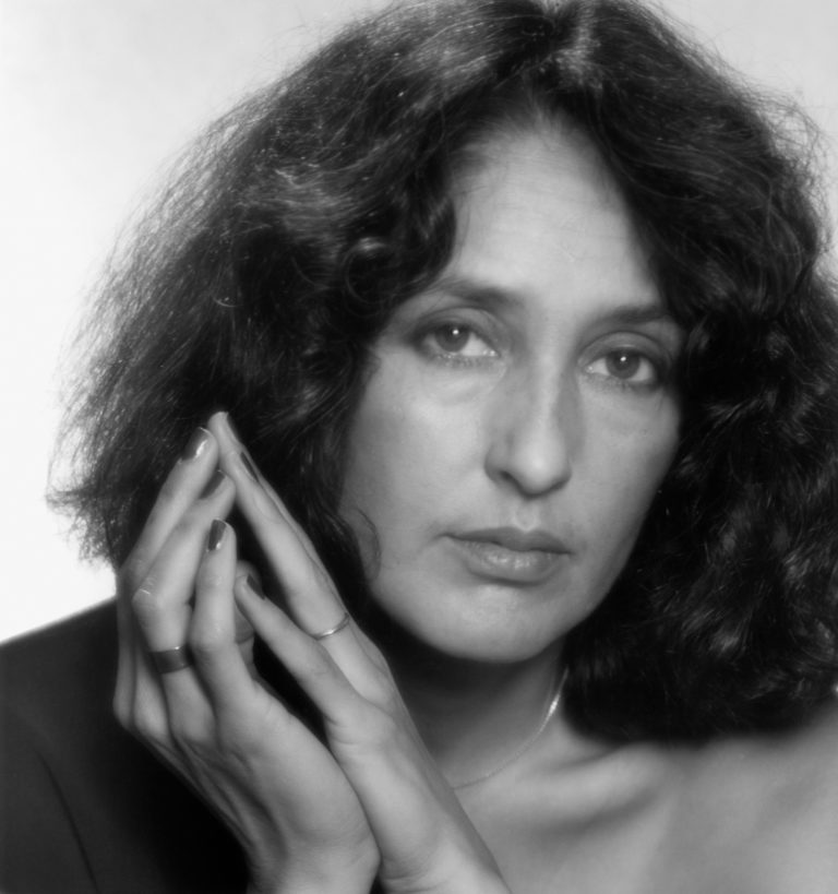 Joan Baez: Whistle Down the Wind – Yousuf Karsh