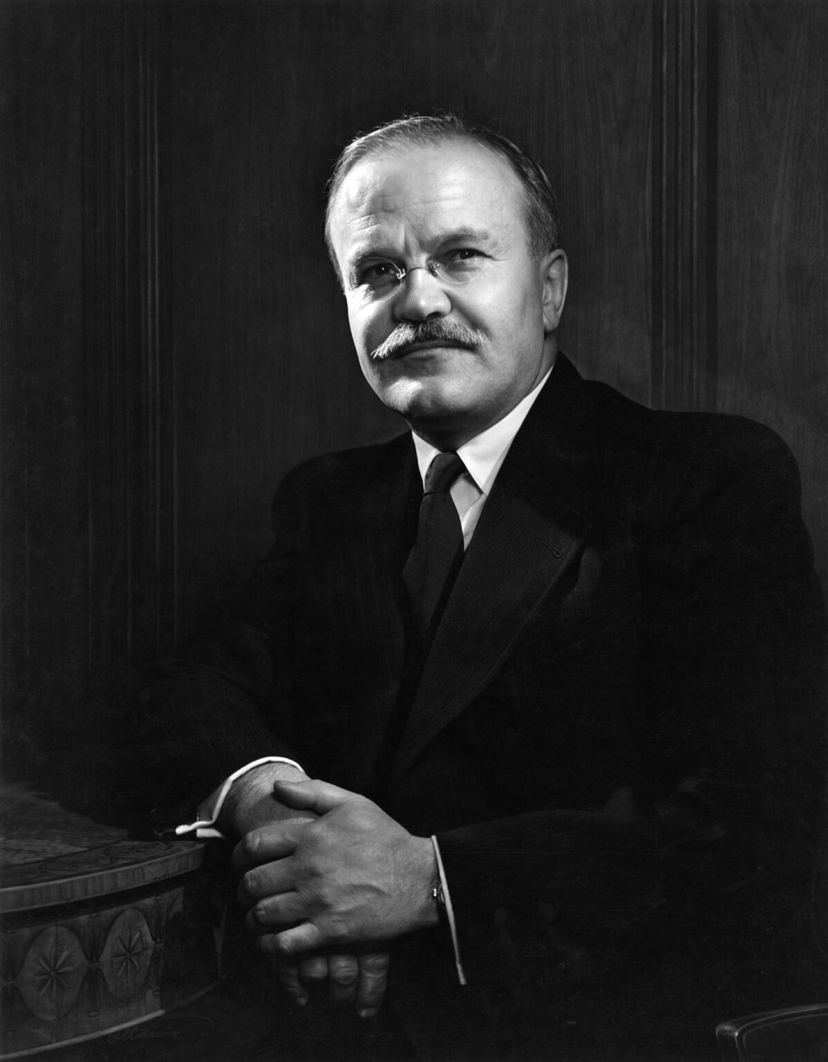 Vyacheslav Molotov – Yousuf Karsh