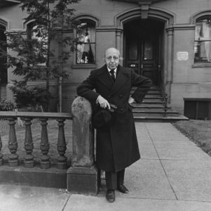 Karsh in Boston, late 1970s. By Lauren Shaw. – Yousuf Karsh