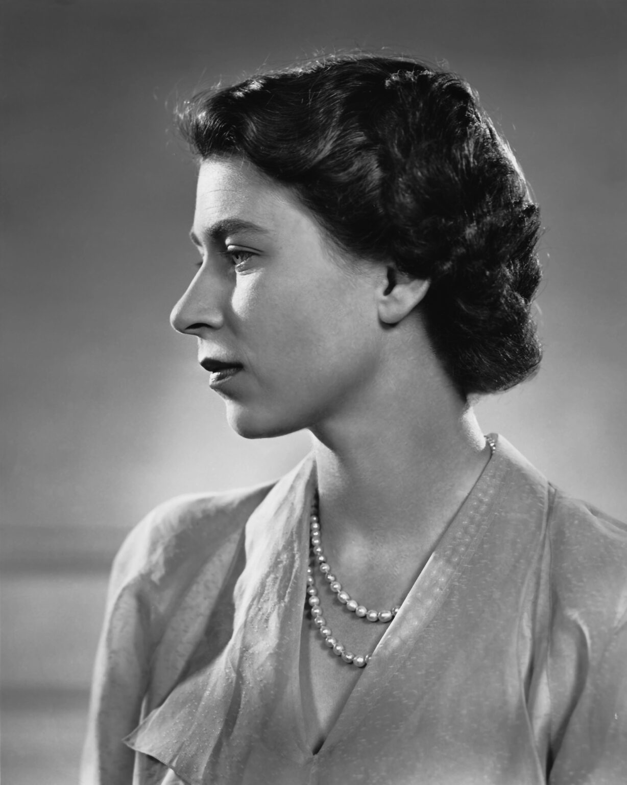 Queen Elizabeth II – Yousuf Karsh